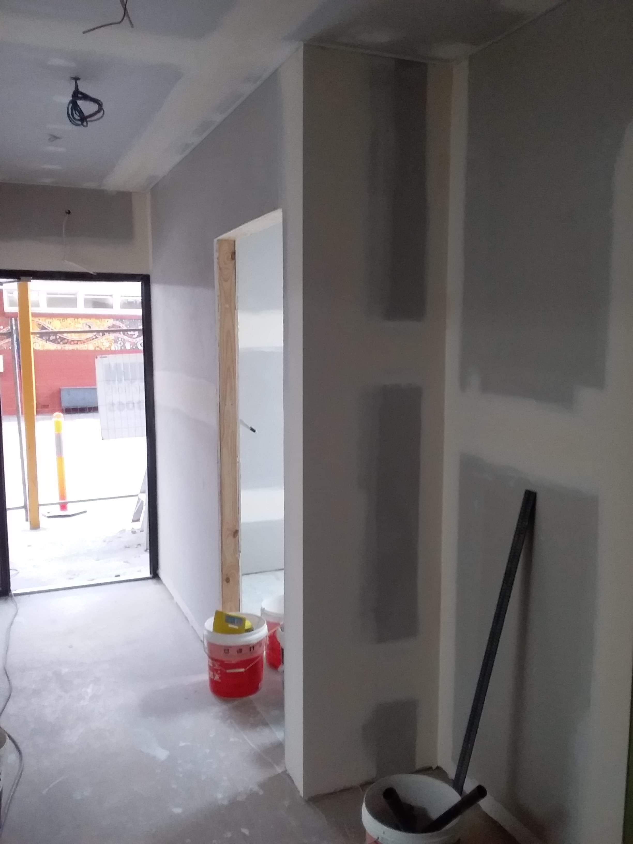Taping Plaster in By Hand | Phil The Cracks Plastering LAUNCESTON